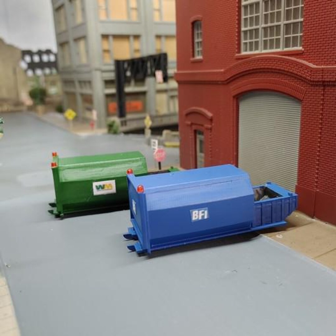 1/87 HO Scale Custom Built Set of 2 Roll off Trash Compactors - Etsy
