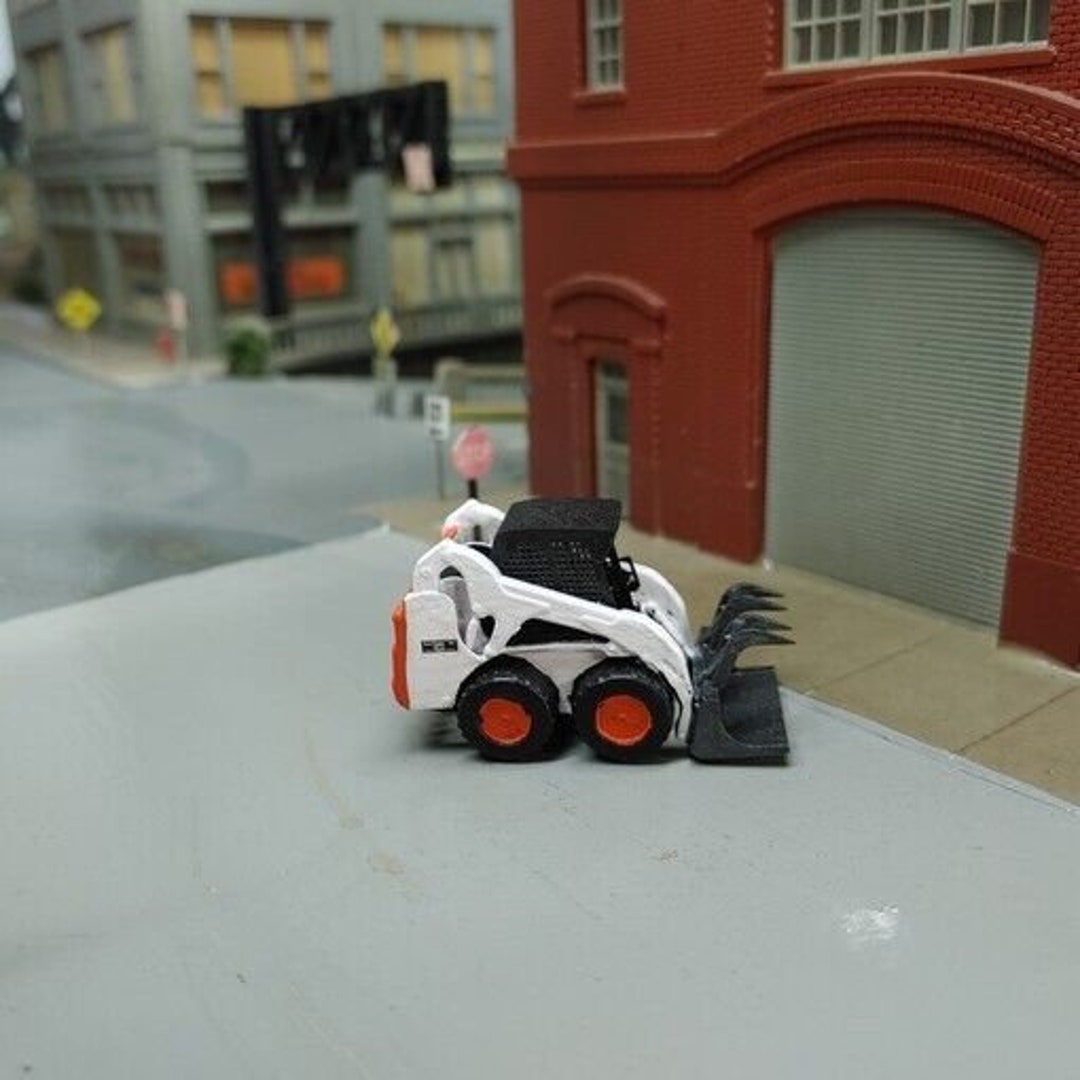 1/87 HO Scale Bobcat Skid Steer Loader. Custom Built 3D Printed Resin ...