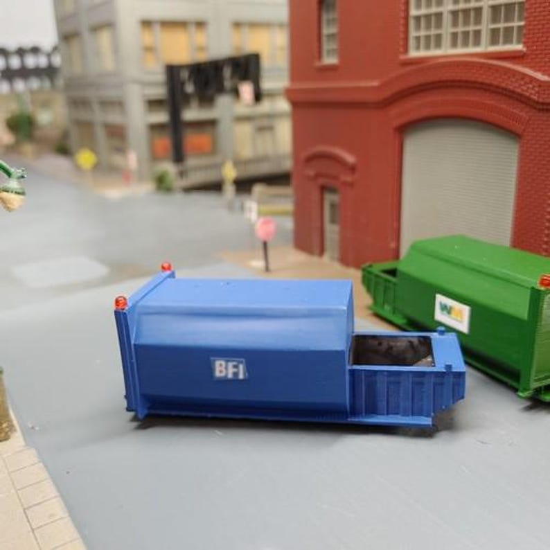 1/87 HO Scale Custom Built Set of 2 Roll off Trash Compactors - Etsy