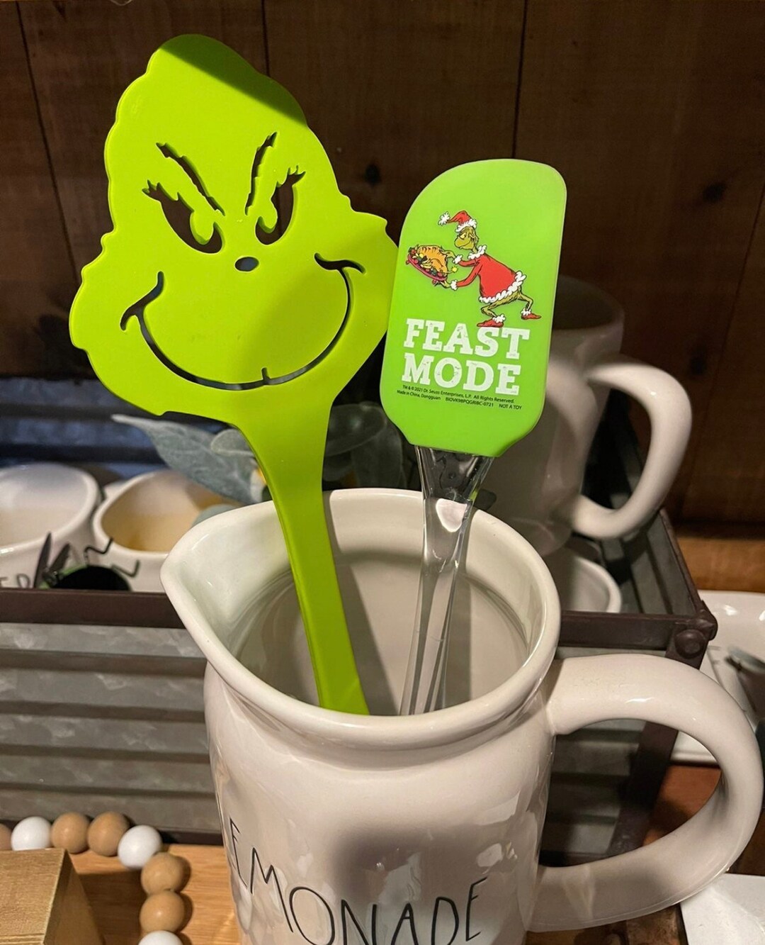 The Grinch Green Spatula Set Outside - Etsy