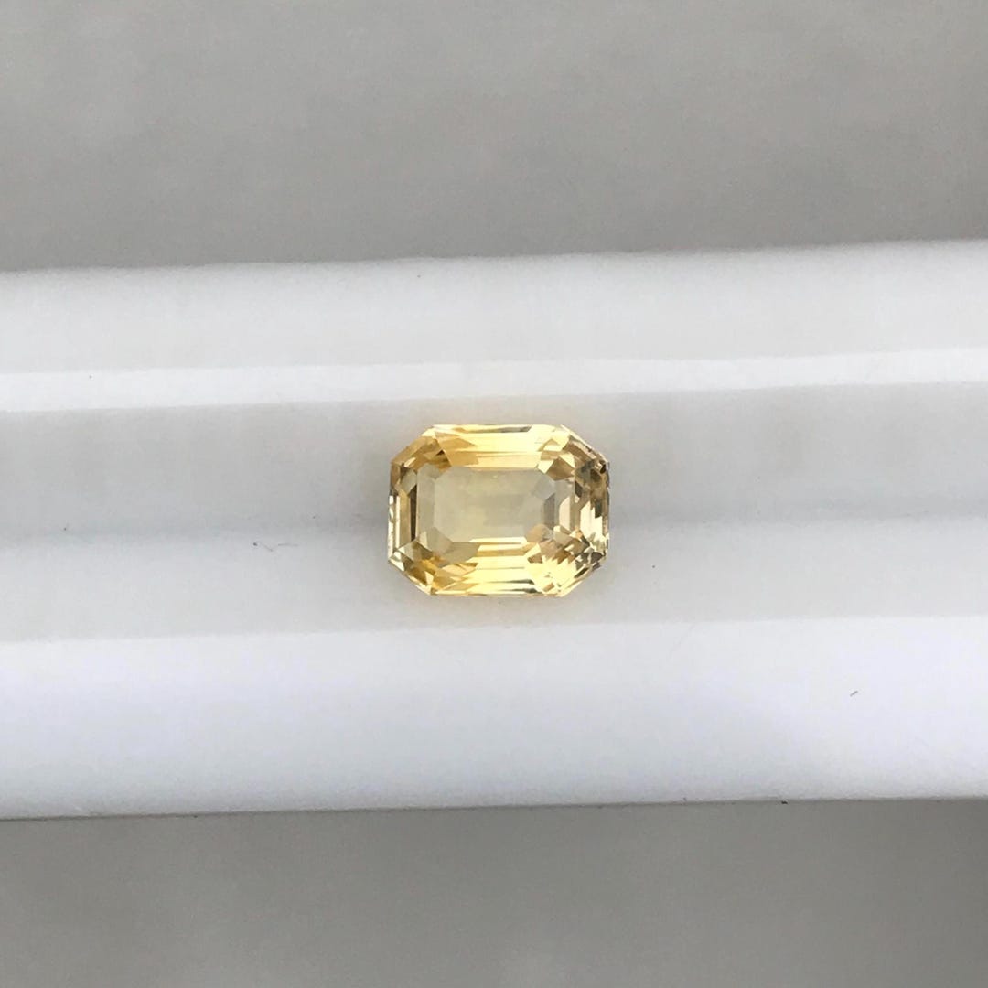 1.54ct Yellow Sapphire Unheated Octagon Step Cut Free Shipping - Etsy