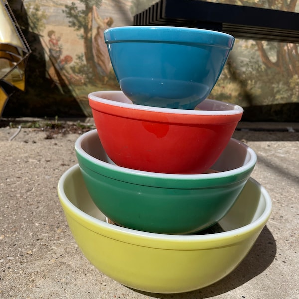Pyrex Vintage Mixing Bowls - Etsy