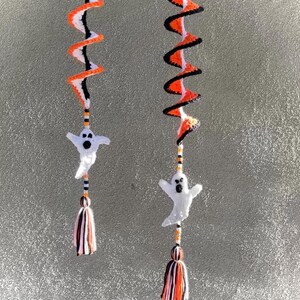 Halloween Ghost Wind Spinner Crochet Pattern: Easy Fall Decor (PDF) - Etsy