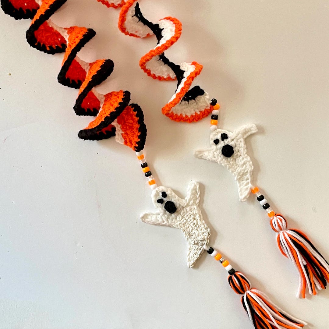 Halloween Ghost Wind Spinner Crochet Pattern: Easy Fall Decor (PDF) - Etsy