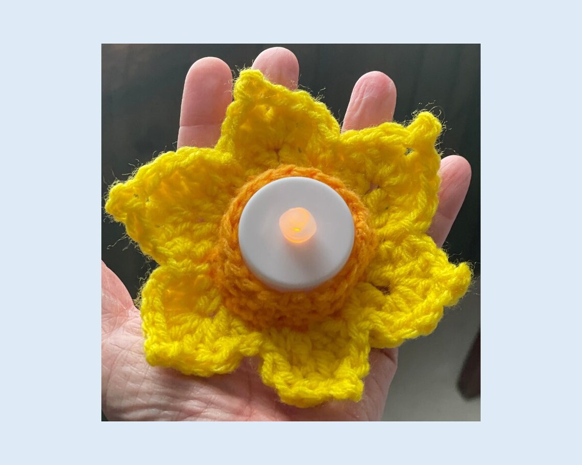 Daffodil Tealight Holder Crochet Pattern: Spring Decor (PDF) - Etsy