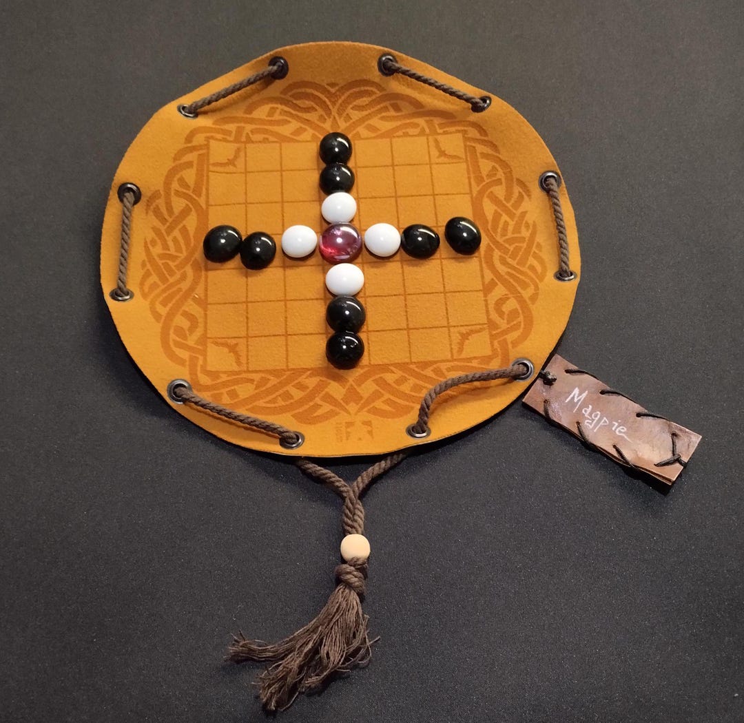 Hnefatafl Magpie Viking Chess Ancient Historical Board Game in Dark ...