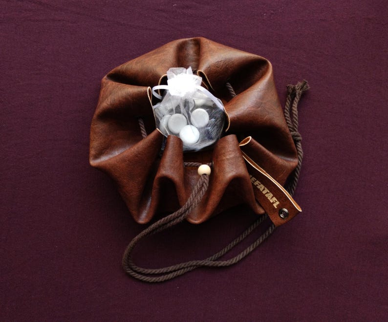 Hnefatafl Viking Chess: Ancient Board Game in Faux Leather Pouch - Etsy