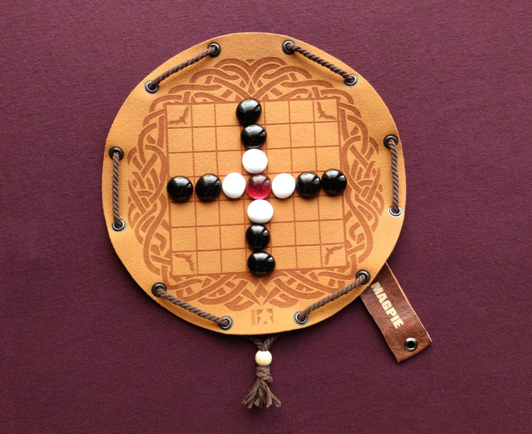 Hnefatafl Magpie Viking Chess Brandubh Ancient Historical Board Game in ...