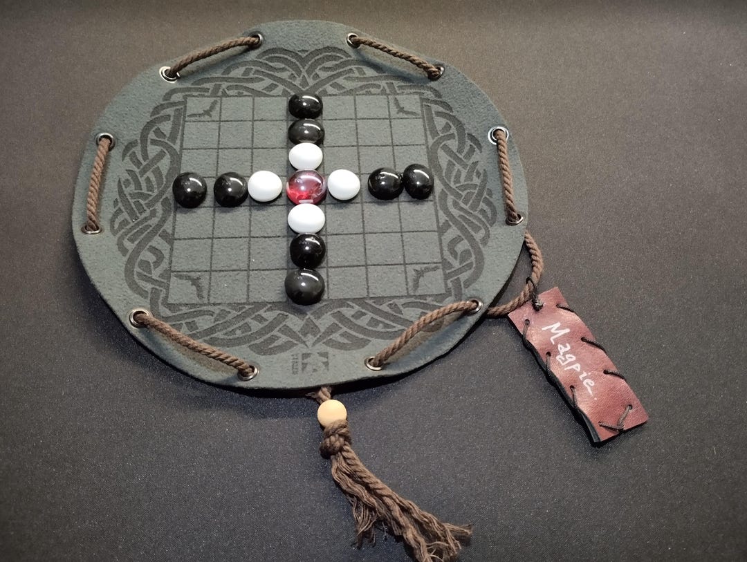 Hnefatafl Magpie Viking Chess Ancient Historical Board Game in Faux ...