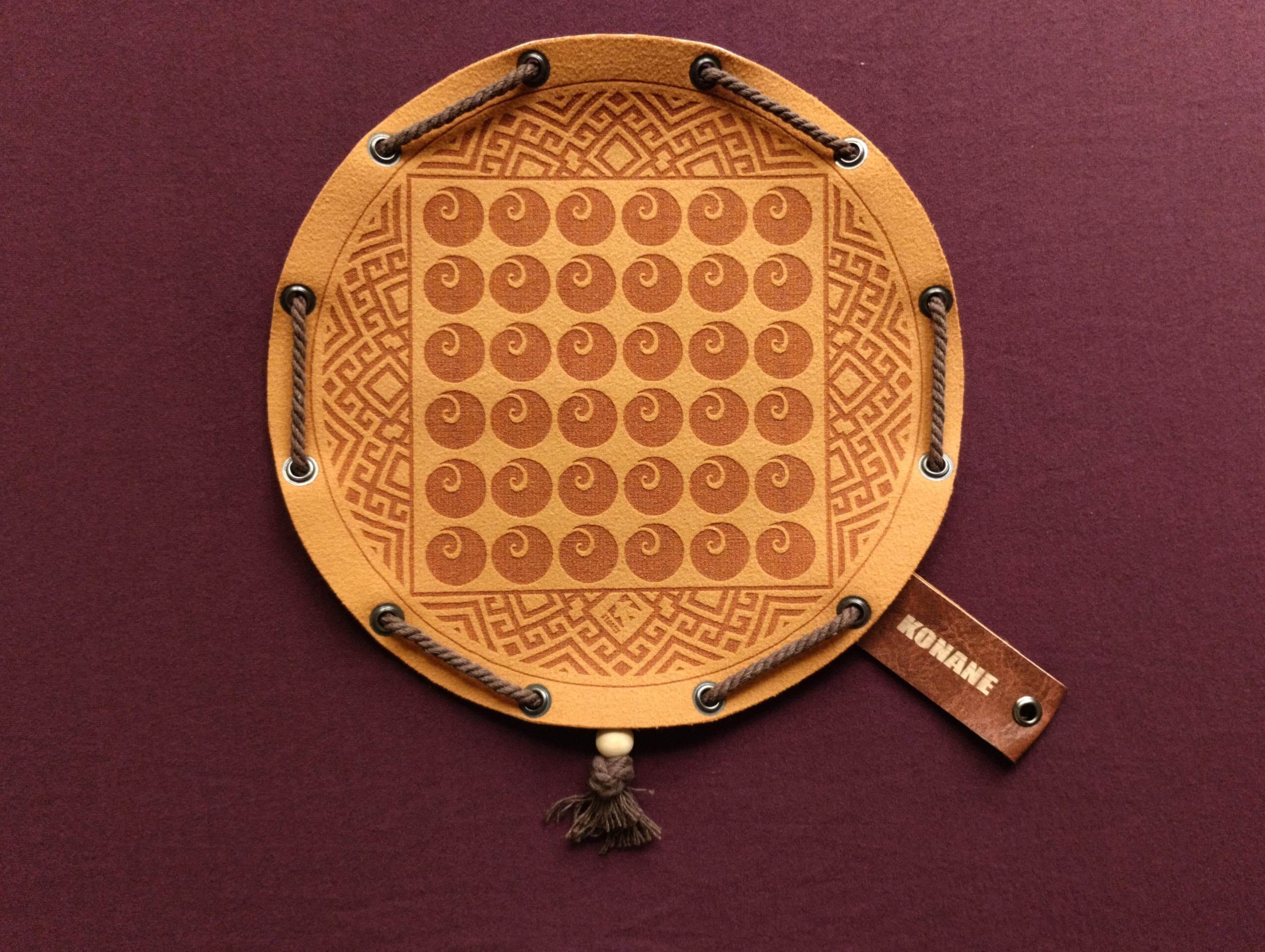 Konane Ancient Hawaiian Historic Board Game in Faux Leather Pouch - Etsy