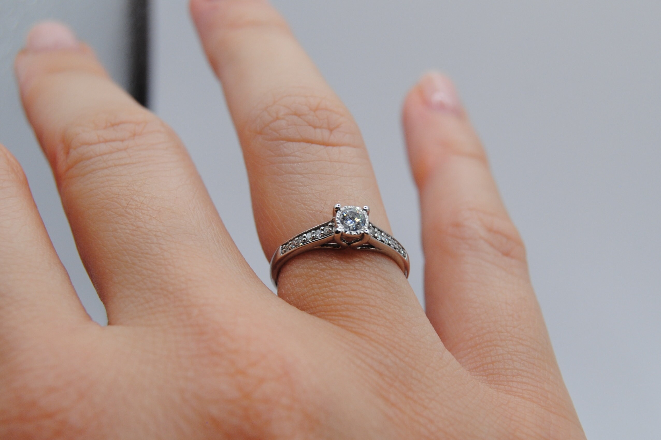 Diamond 1/4 CT 9ct White Gold Ring - Etsy