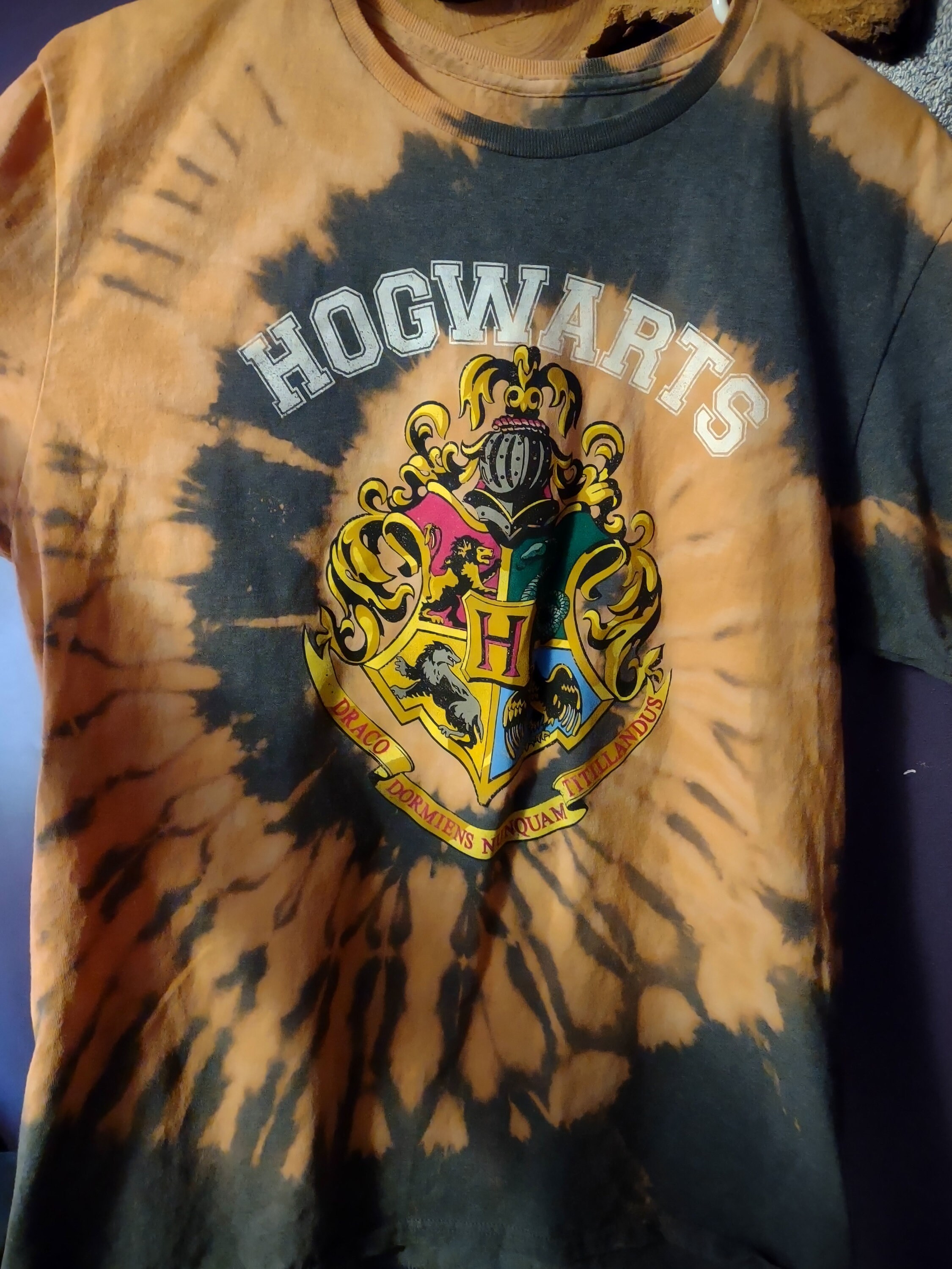 Bleach Washed Hogwarts T-shirt - Etsy