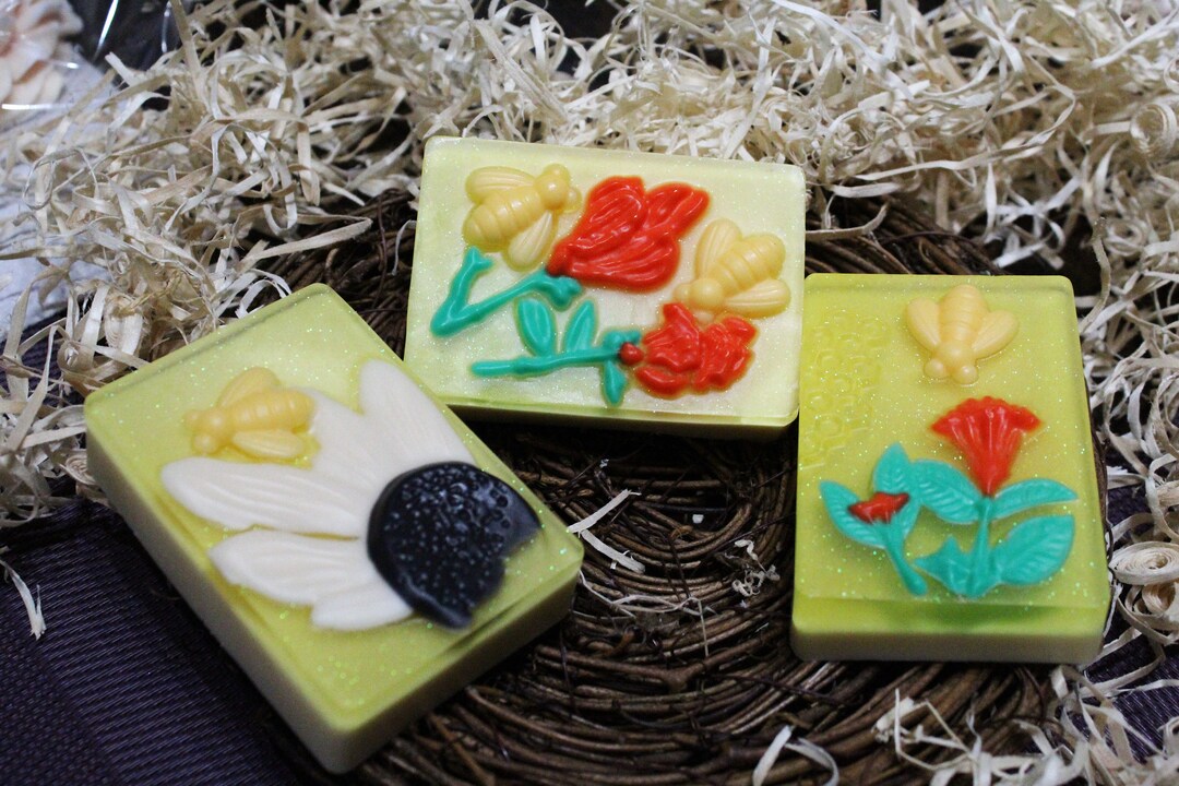Set of 3 Flower Bees Soap | 100% Natural | Sensitive Skin | Your Own ...