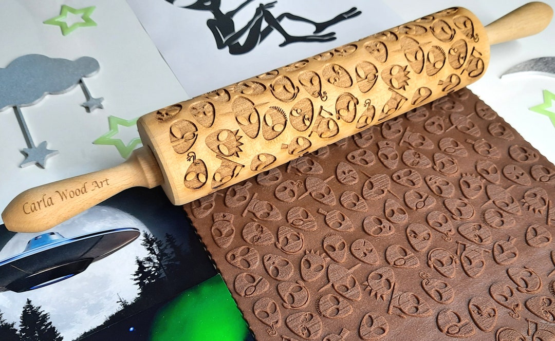 ALIEN ; Embossing Wooden Rolling Pin, Laser Deep Engraved HQ - Etsy