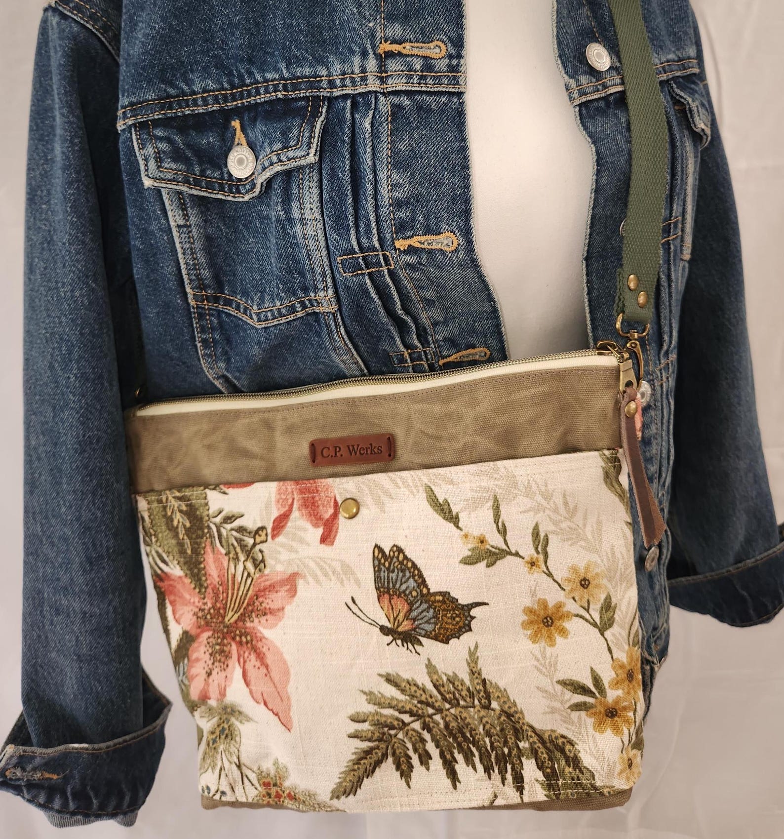 Hillside Tote, Shoulder Bag, Crossbody, Purse, Bag, Multipockets, Tote ...