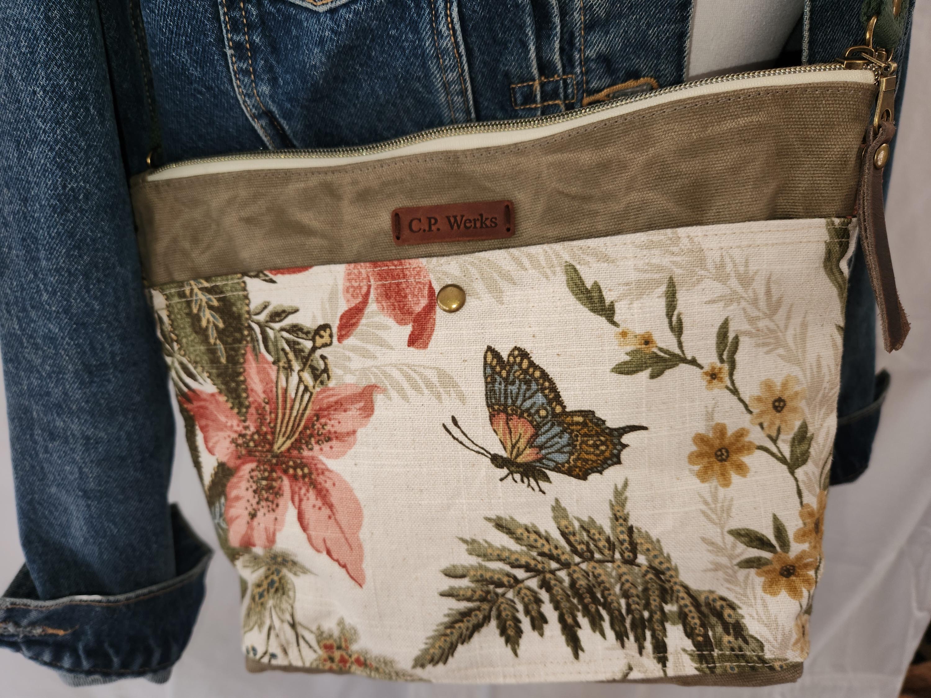 Hillside Tote, Shoulder Bag, Crossbody, Purse, Bag, Multipockets, Tote ...