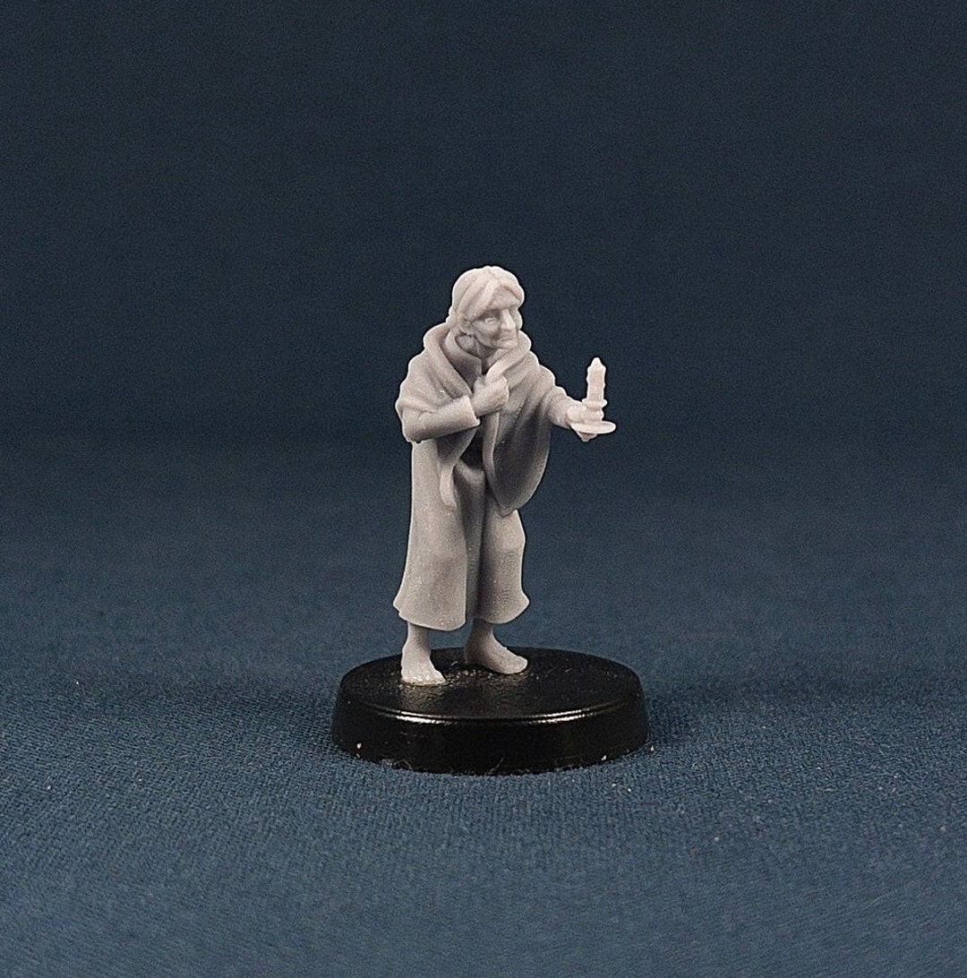 Grandma | Vae Victis Miniatures | 32mm Scale | Resin Printed Tabletop ...
