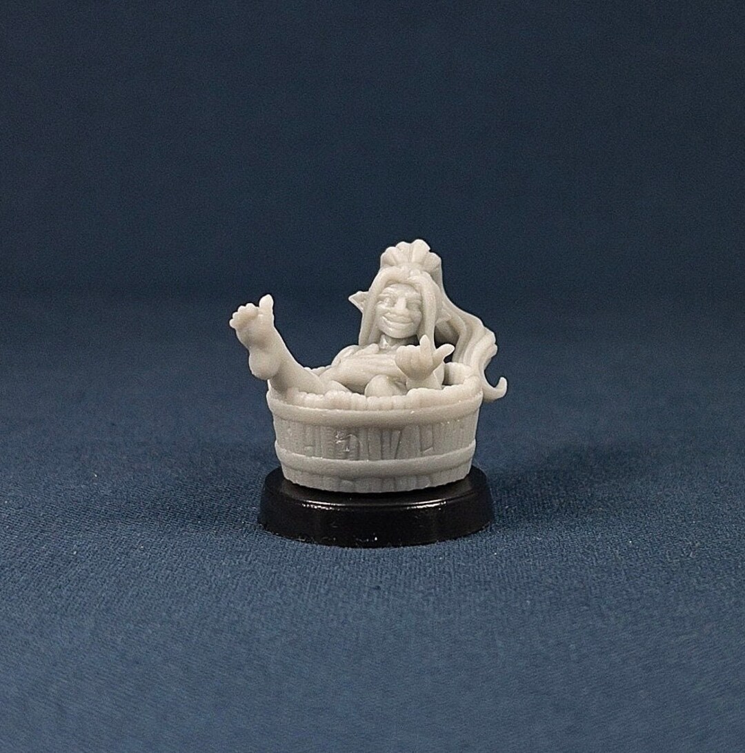 Bathing Goblin | Bae Victis | Vae Victis Miniatures | 32mm Scale ...