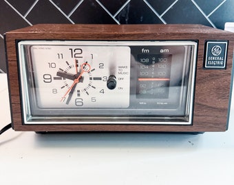 Vintage GE Digital AM/FM 1976 Alarm Clock Radio Woodgrain Model 7-4613A ...