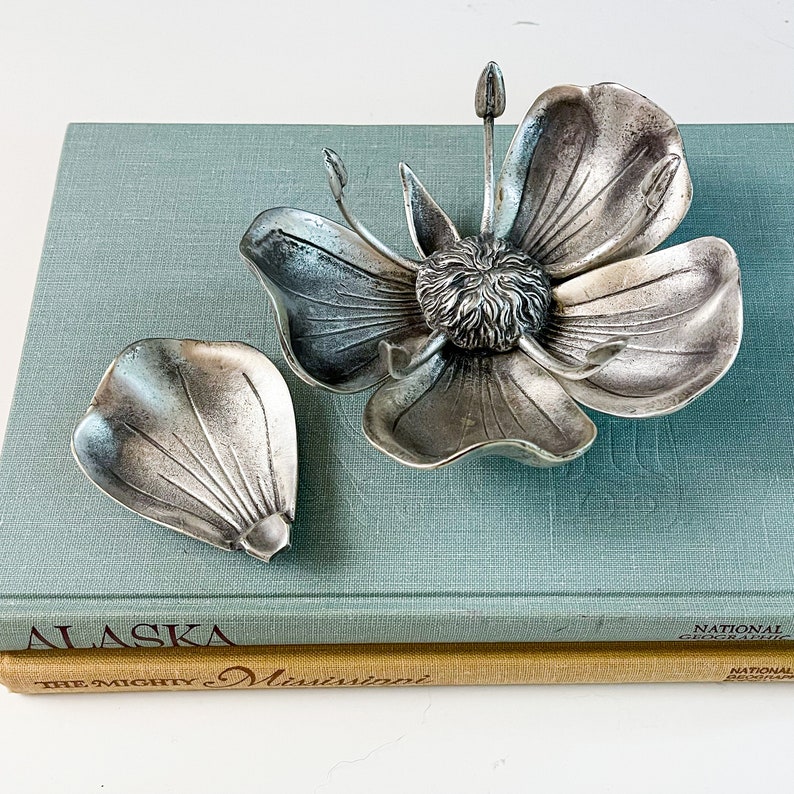 Flower Petal Ashtray - Etsy