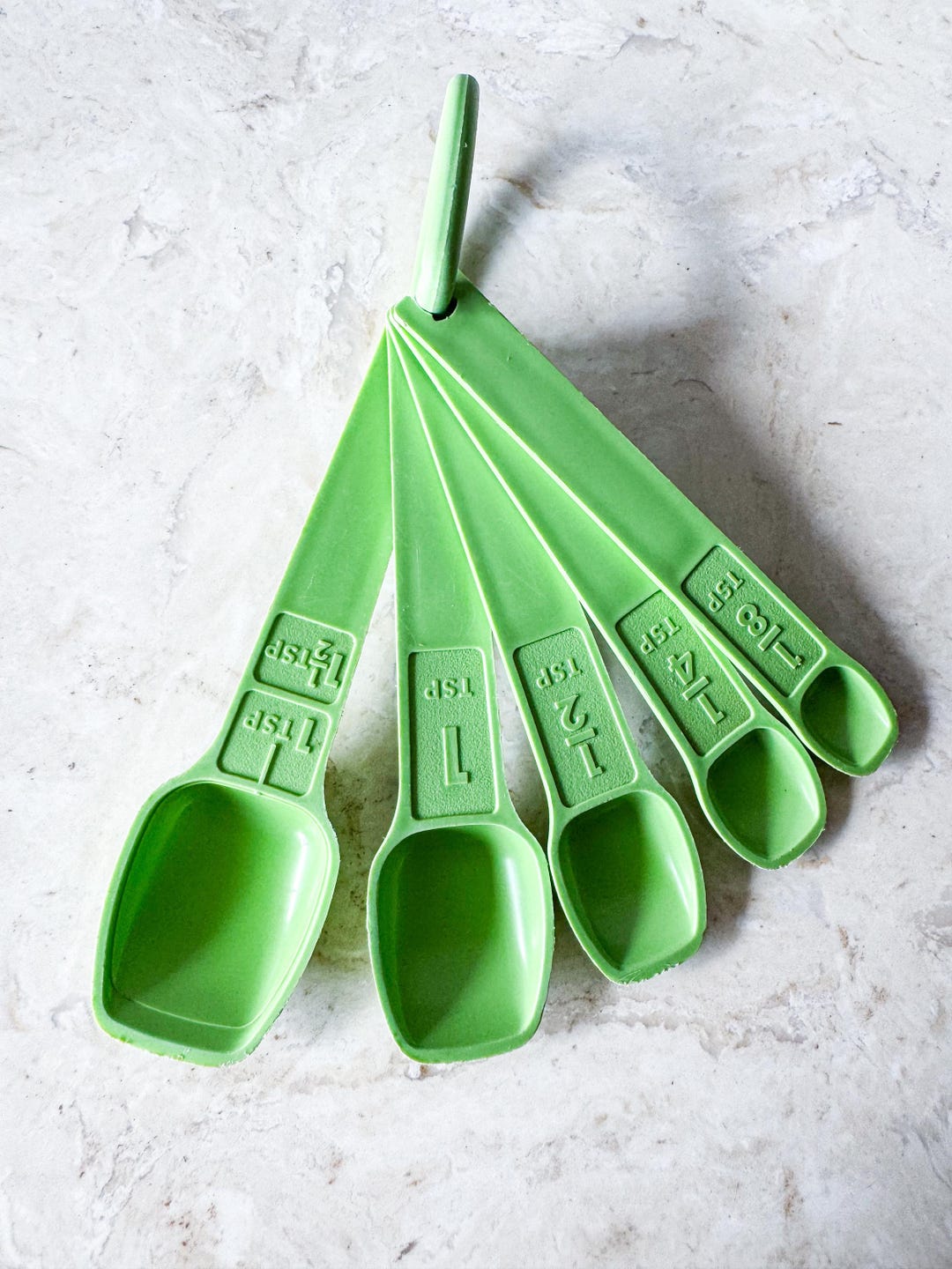Tupperware Measuring Spoons - Bright Green - Etsy