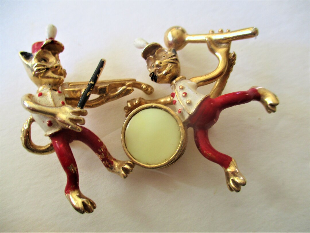Vintage Scatter Pins - Etsy