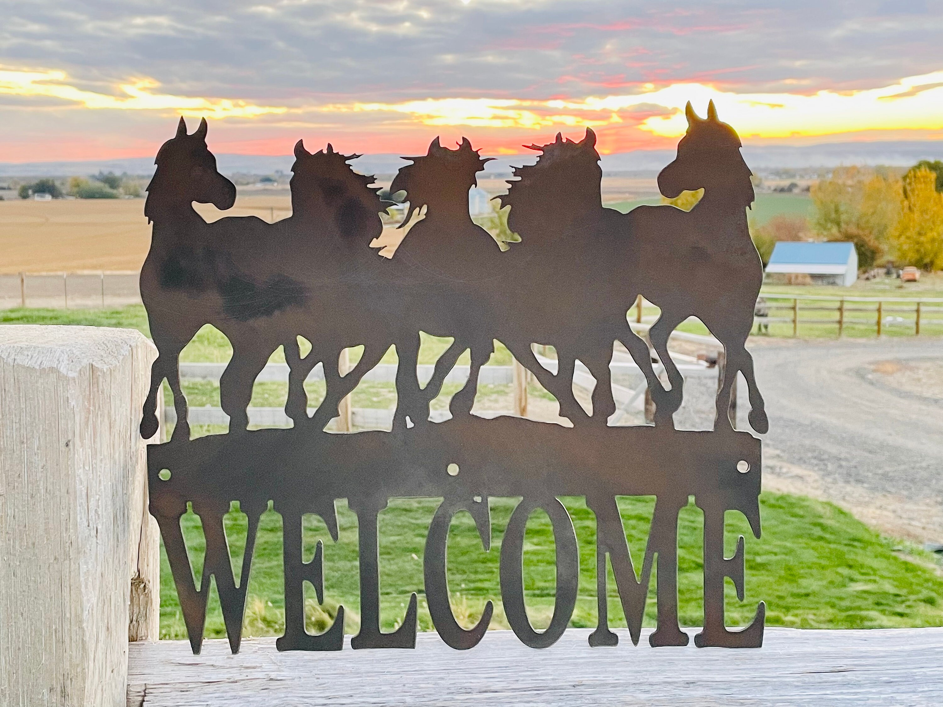 5 Running Horses Welcome Sign - Etsy