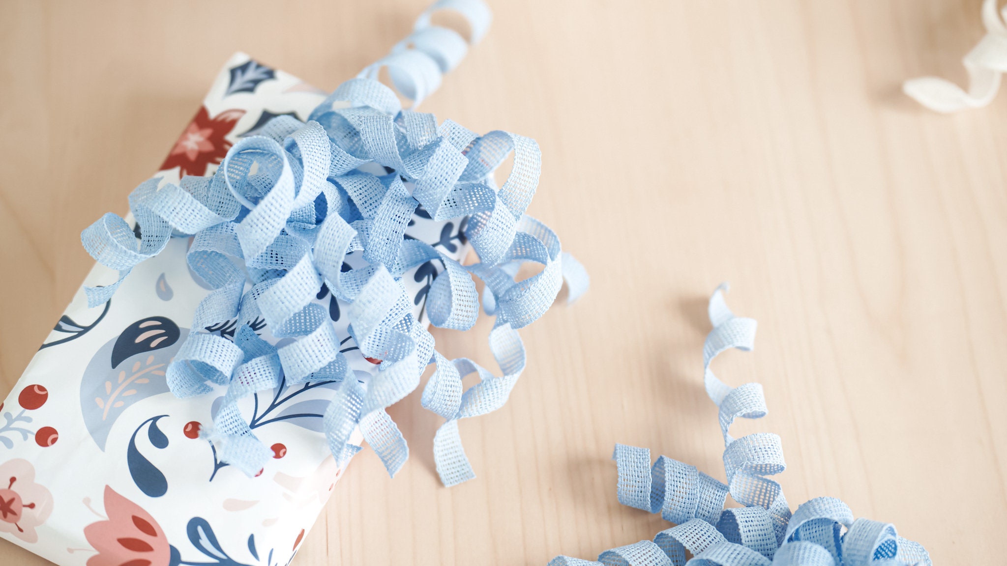 Paper Curly Gift Bow, Sky Blue Curly Gift Bow, Pastel Curly Bow,loose ...