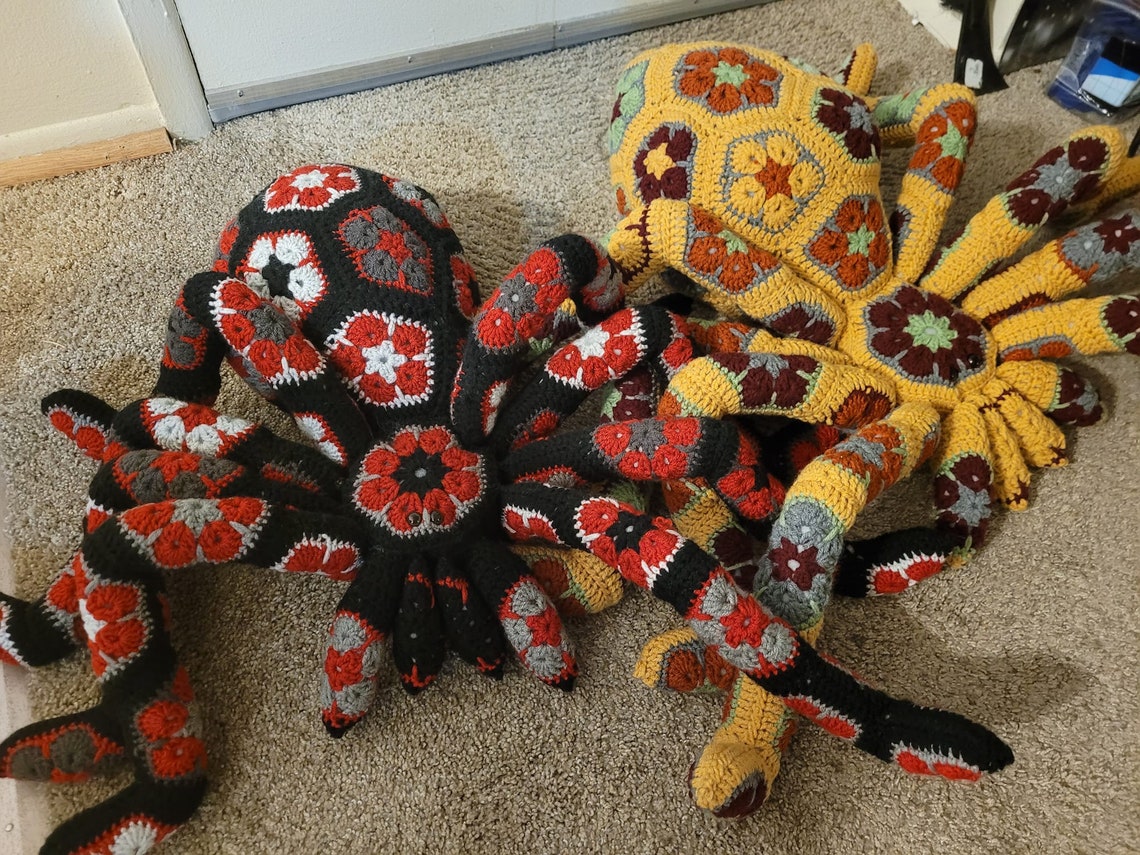 Large African Flower Tarantula can Glow in the Dark - Etsy