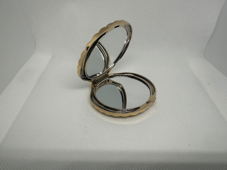 Golden or Silver Sea Shell Compact Mirror, One Side Magnified - Etsy