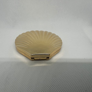 Golden or Silver Sea Shell Compact Mirror, One Side Magnified - Etsy