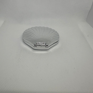 Golden or Silver Sea Shell Compact Mirror, One Side Magnified - Etsy
