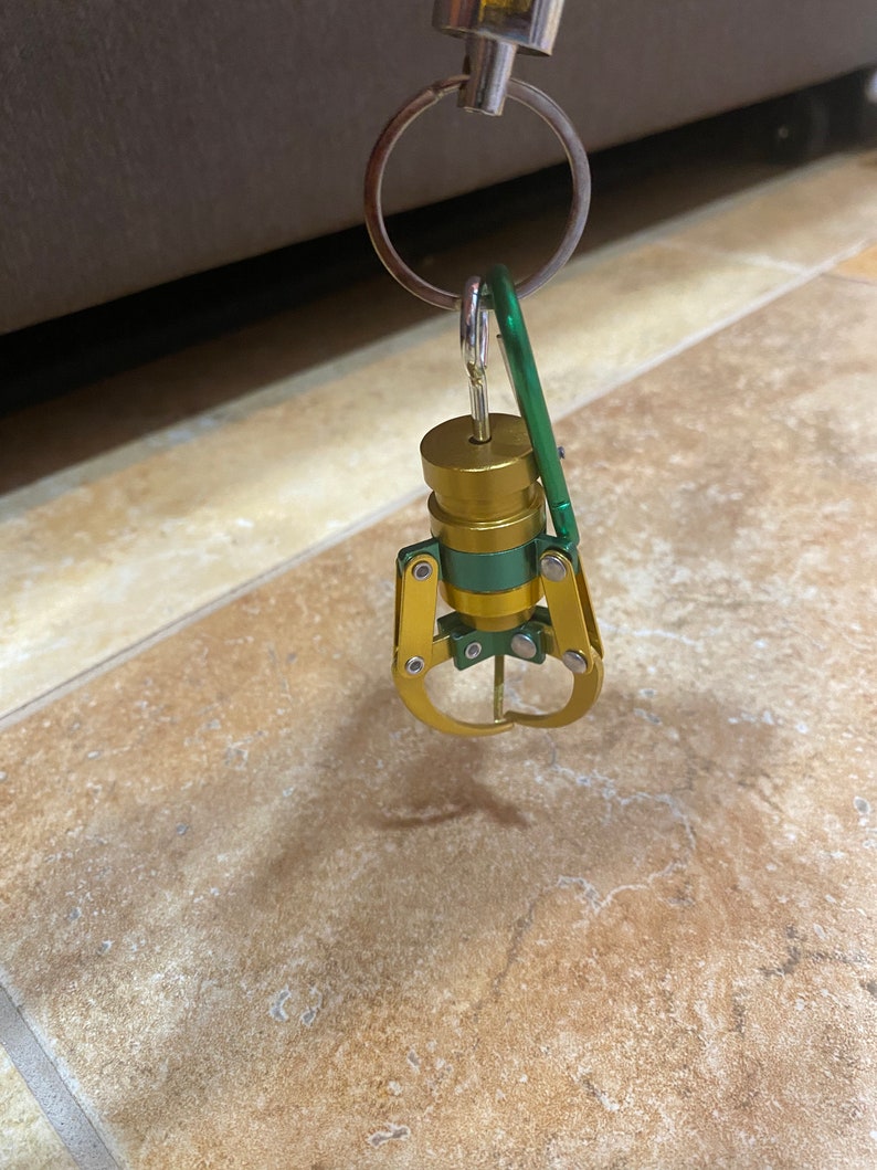 Mini Claw From Crane Machine Keychain - Etsy