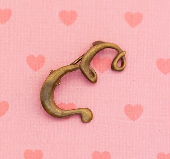 Vintage Elven Letter E Bronze Tone Brooch - X19 - Gem