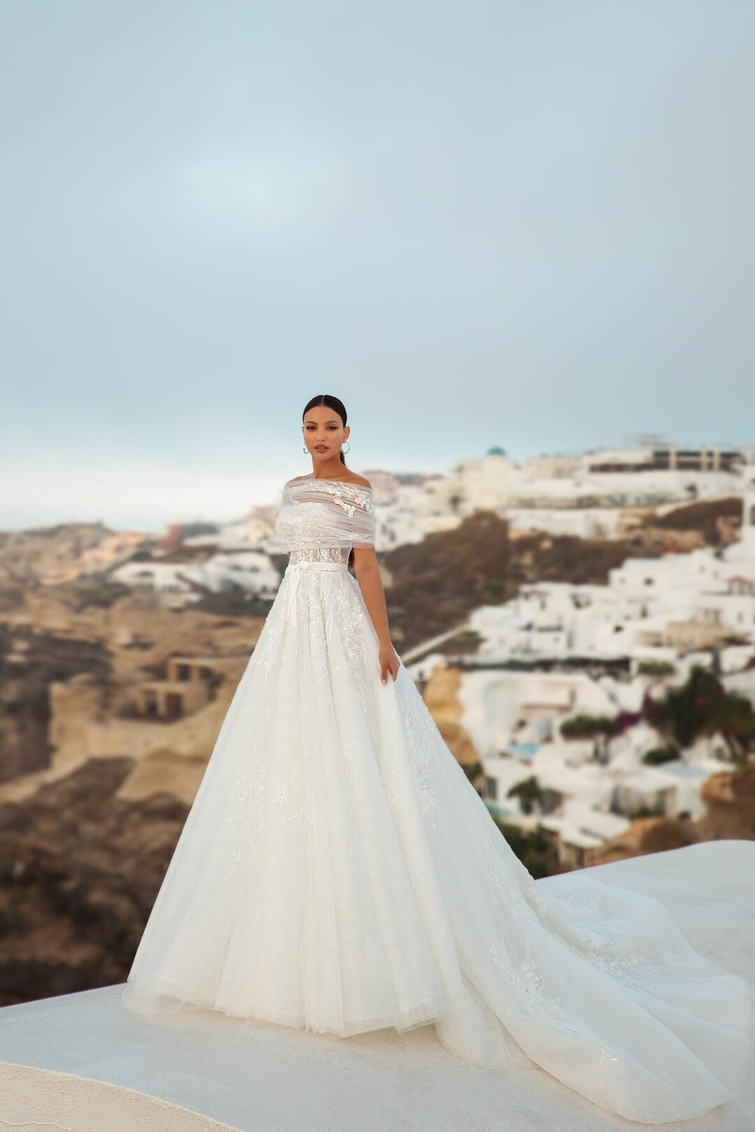 Incredibly Beautiful princess Wedding Dress Corset Neckline Decorated ...