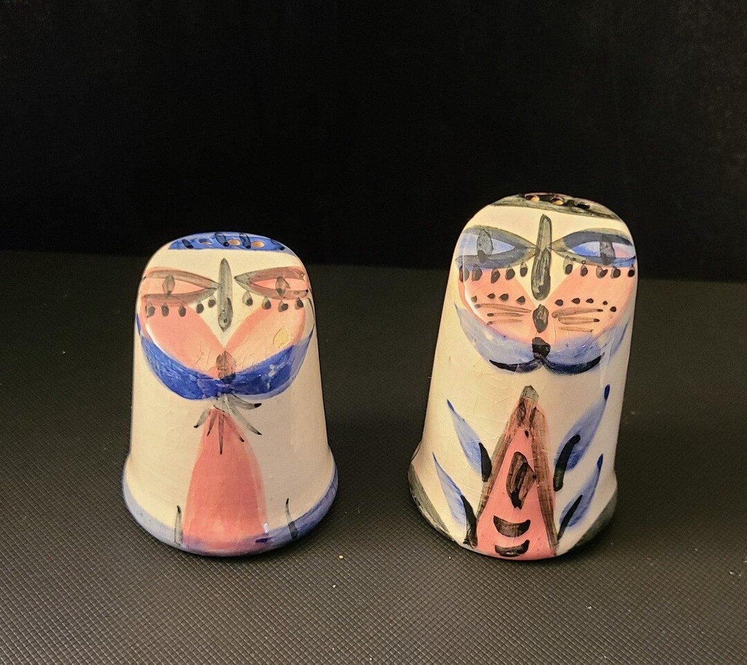 Vintage Hand-crafted Clay Totem Salt and Pepper Shakers - Etsy