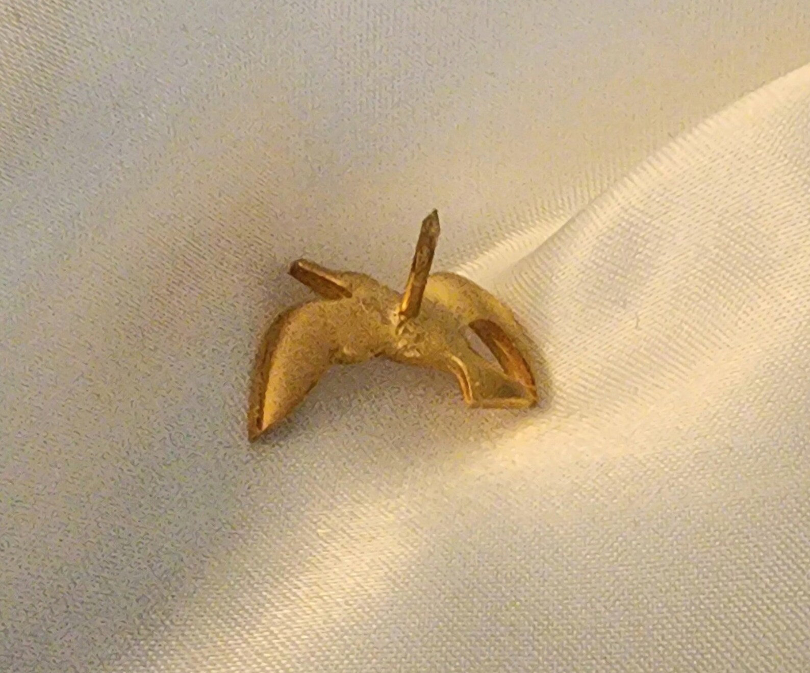 Vintage Gold Tone Dove Lapel or Tie Pin - Etsy
