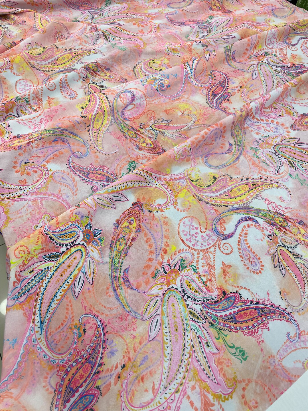 Georgette Crepe Fabric Paisley Patterned Crepe Fabric Printing is Done ...