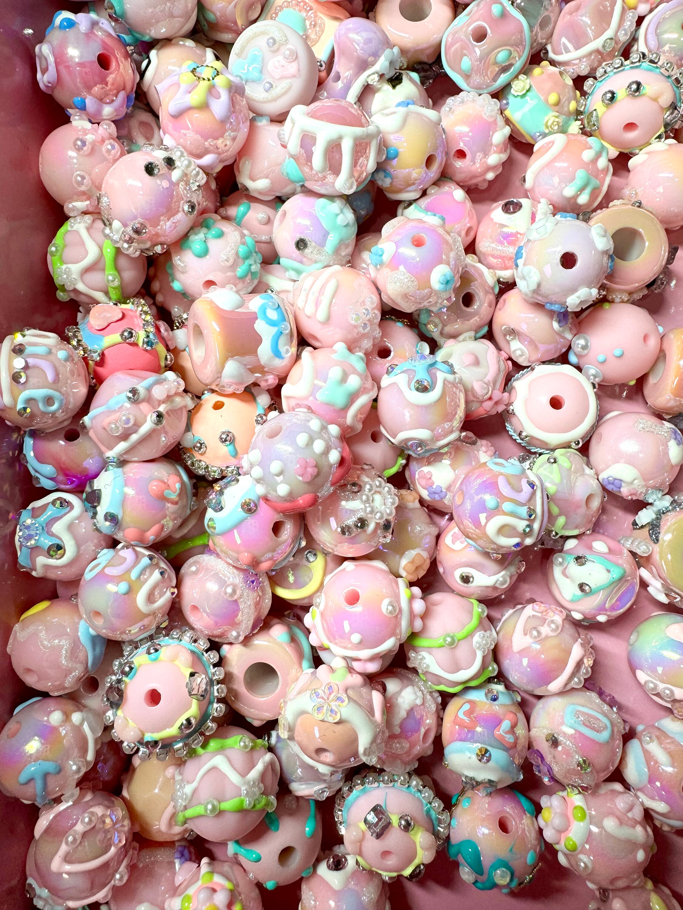Beautiful and Unique Random Pick 20 Beads Pink Hand-drawn Set for 16 ...