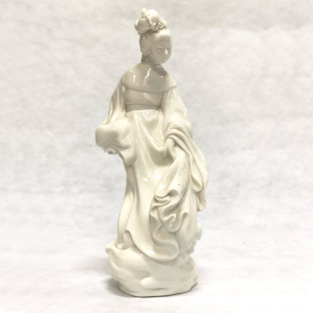 Vintage Blanc De Chine Porcelain Woman Figurine | Elegant White Ceramic ...