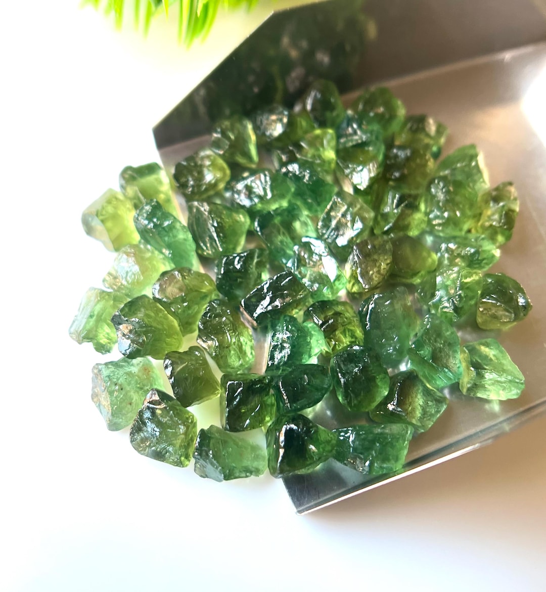 50 Green Apatite Rough Gemstones, Raw Loose Stones (6/8 MM) - Etsy