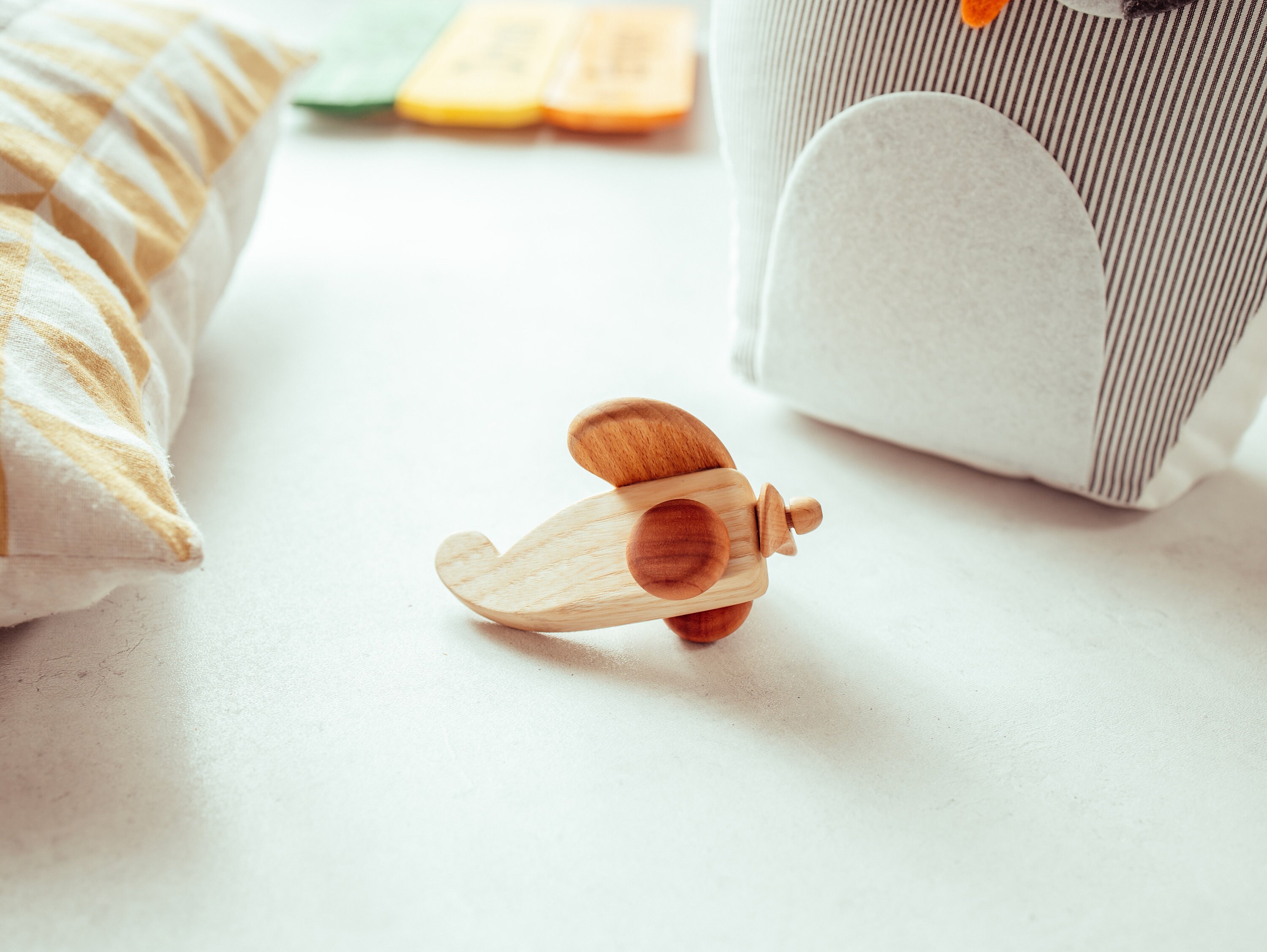 Wooden Toy Plane Colorless Natural Solid Wood Paintable Baby Kids Toy ...