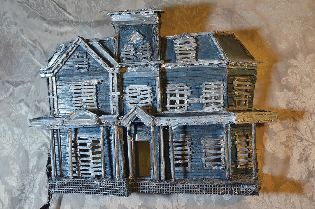 Creel House Stranger Things Vecna Wall Facade - Etsy