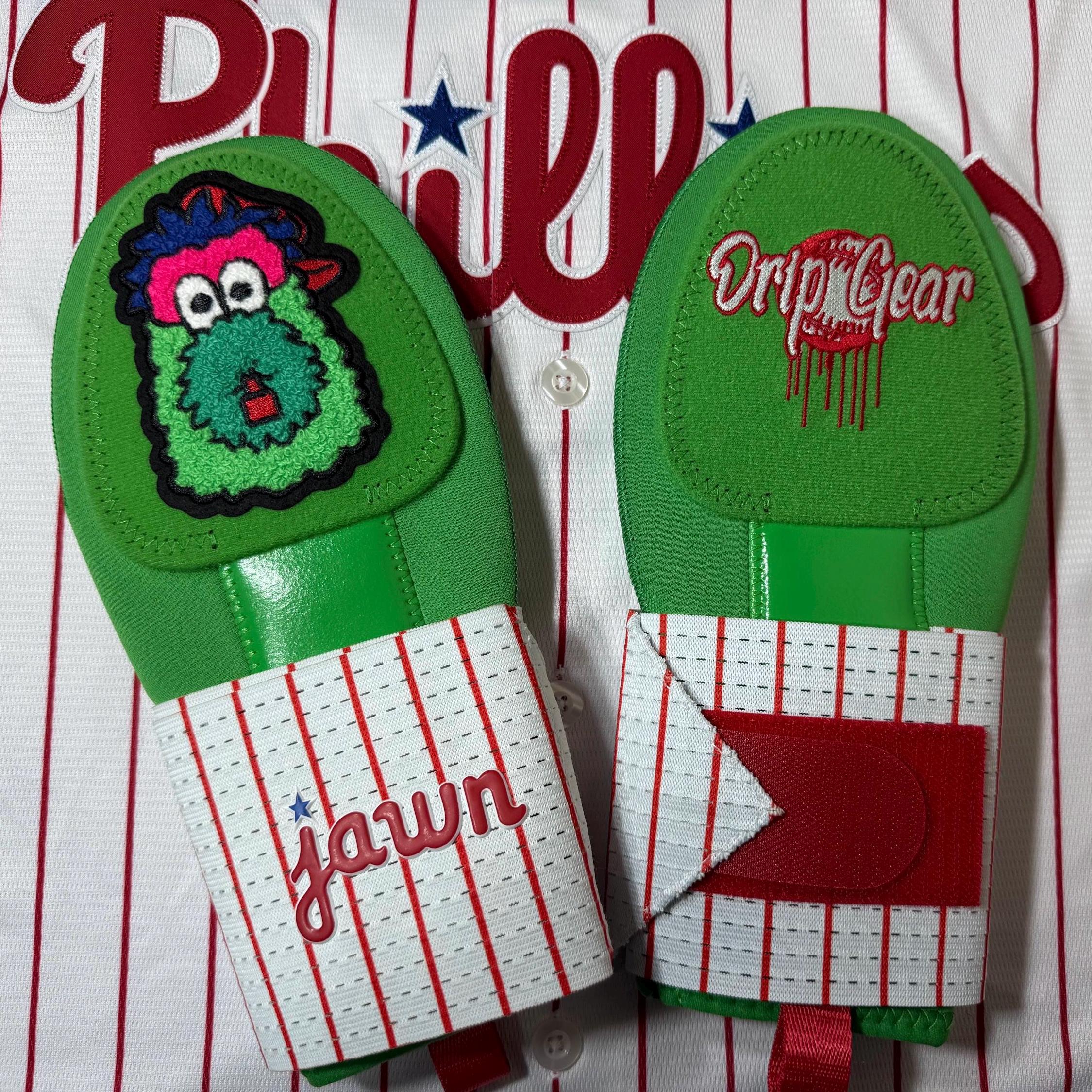 Philly Phanatic Sliding Mitt - Etsy