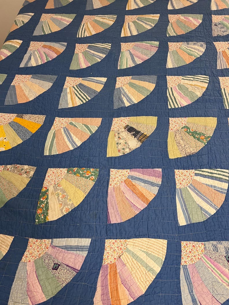 Vintage Blue Fan Quilt - Etsy