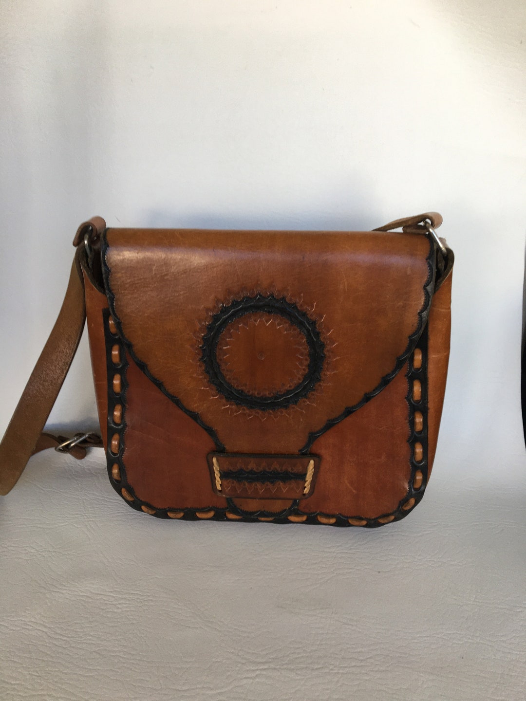 Vintage Spanish Leather Saddle Handbag With Adjustable Strap Boho 1970 ...