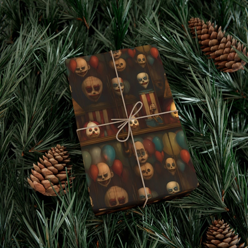 Clown Gothmas Wrapping Paper, Creepy Wrapping Paper, Horror Wrapping ...