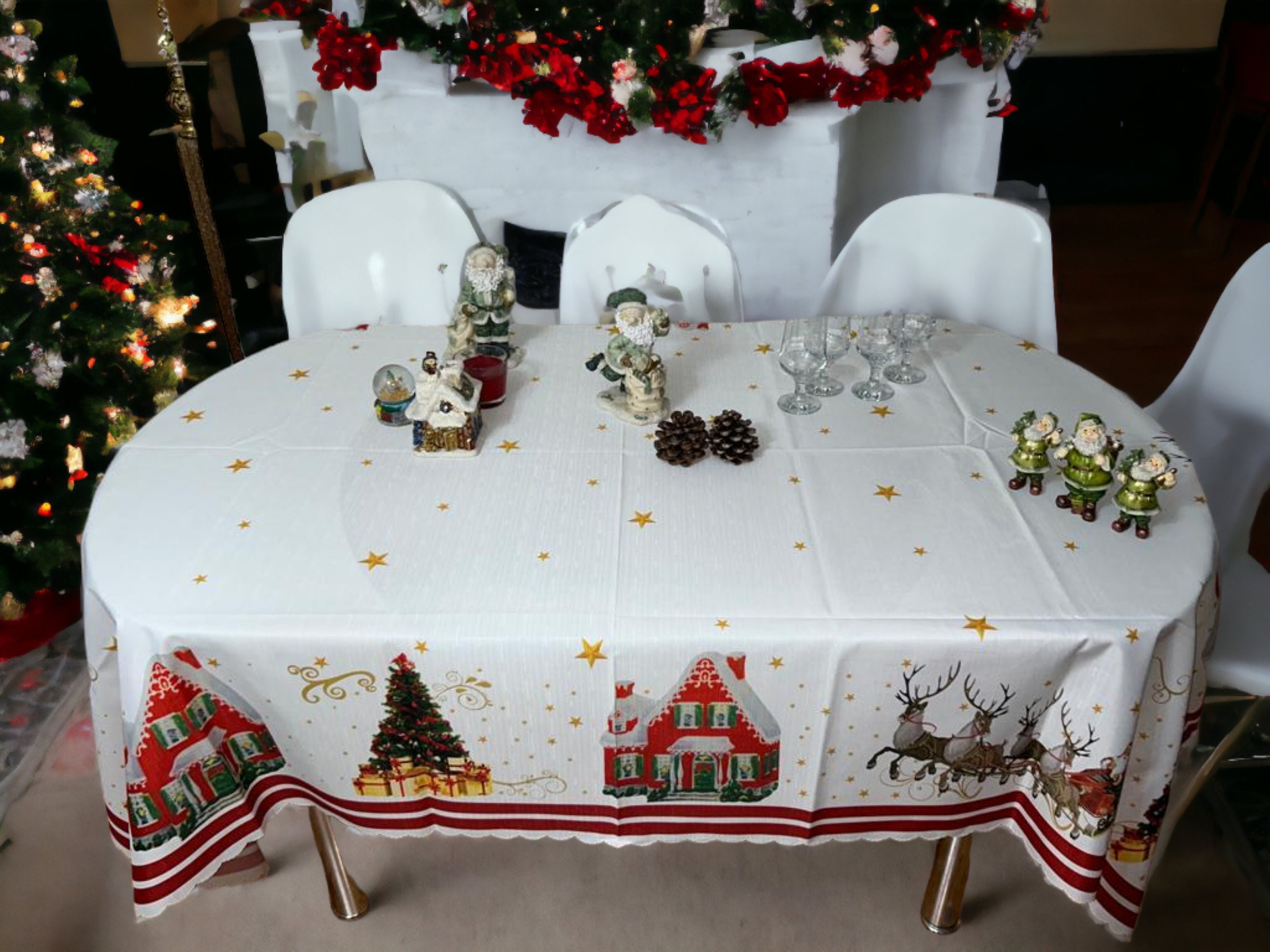 Farmhouse Christmas Tablecloth, Holiday Tablecloth, Grinch Tablecloth ...
