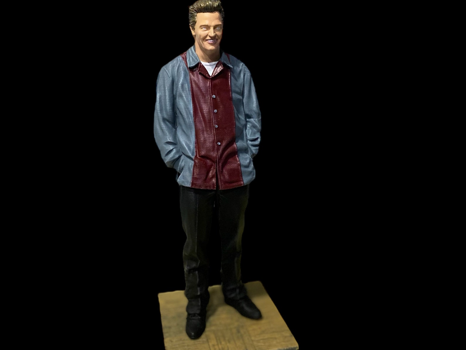 Chandler Bing Statue Friends Statue Matthew Perry Statue Friends Movie ...