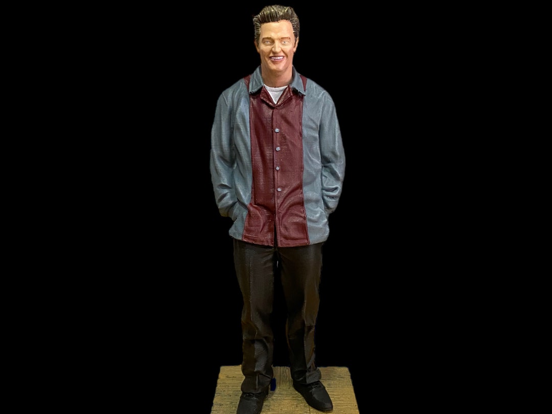 Chandler Bing Statue | Friends Statue | Matthew Perry Statue | Friends ...
